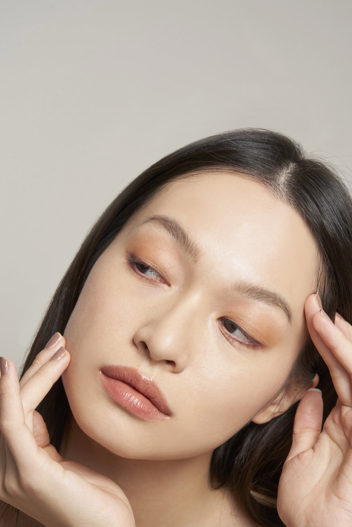 【RMK】10月新品W修護菁萃系列、不設限眼影妝開箱 MODLE妝感 | @cosme