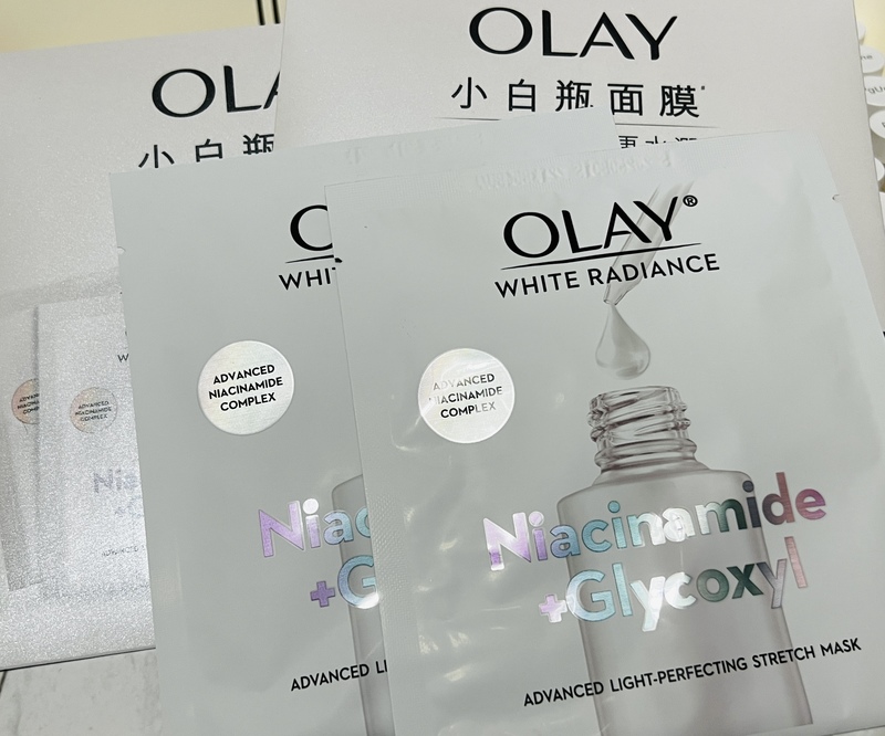 anita懶懶 - [OLAY 歐蕾] 水感透白光曜鑽紋彈力面膜 | @cosme