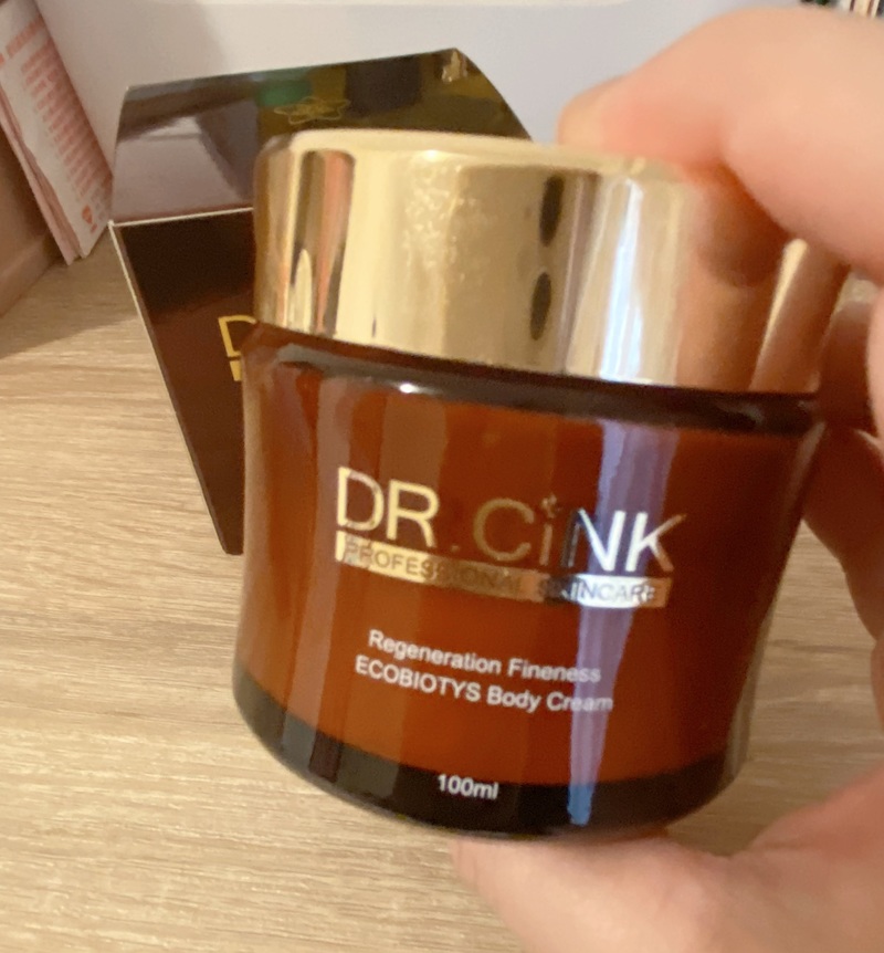 王兔兔 - [DR.CINK 達特聖克] 再生緊膚花蜜身體精華霜 | @cosme