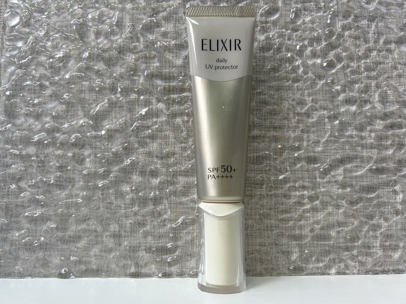 Cheryl萱 - [ELIXIR 怡麗絲爾] 彈潤多效美肌乳SP+(小金管) | @cosme