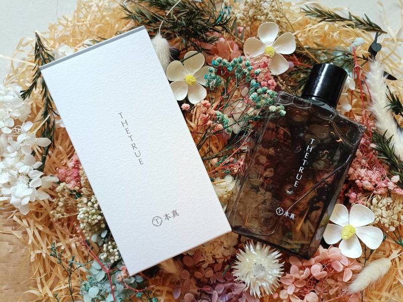 AdeleCC - [THE TRUE 本真] 癒創木養髮香氛洗髮精 | @cosme