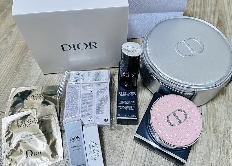 小怡anna - [DIOR 迪奧] 超完美持久粉底棒 | @cosme